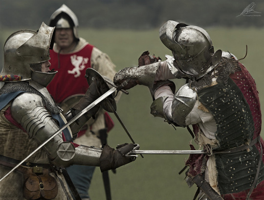 Iconic Weapons: History of the Longsword – The Pensive Warrior